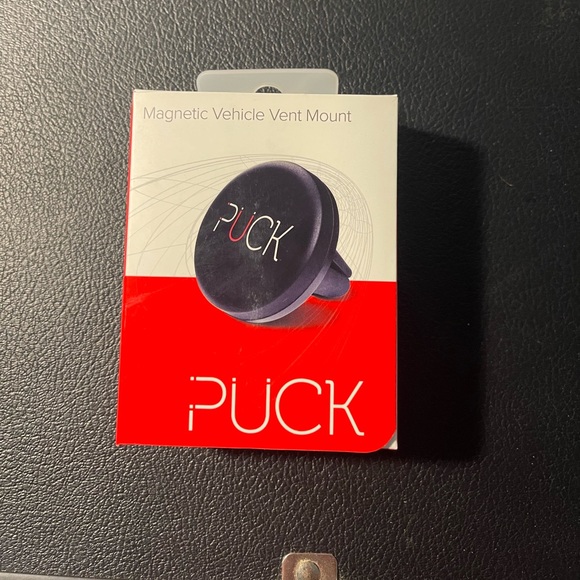puck | Cell Phones & Accessories | Magnet Vehicle Vent Mount | Poshmark